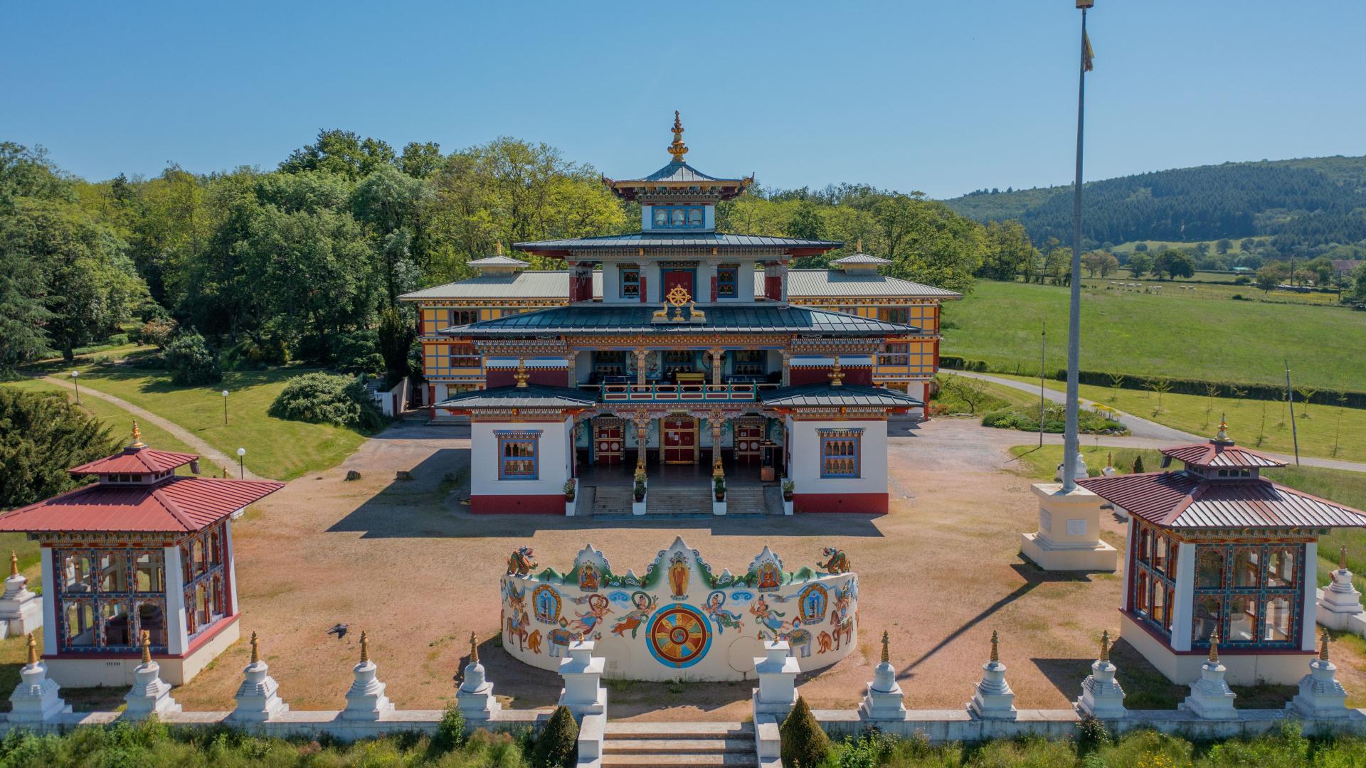 The Buddhist temple of La Boulaye | Office de tourisme d'Autun et du ...