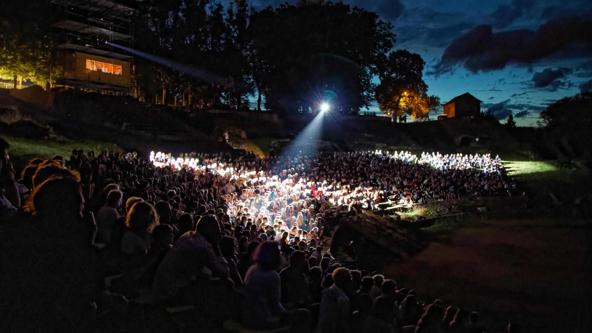 AUGUSTODUNUM, le spectacle historique d’Autun 2024 | Office de tourisme ...